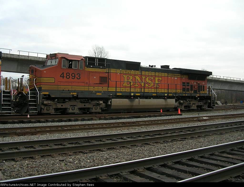 BNSF 4893